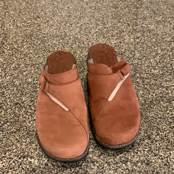 Teva | Shoes | Teva Womens Clogs 7 | Poshmark